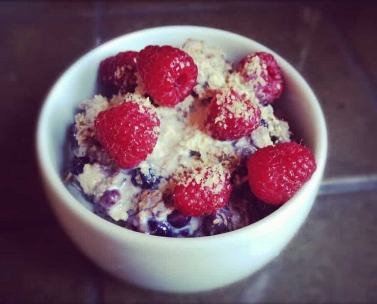 Oatmeal with Berries and Toasted Wheat Germ - The Lemon Bowl®