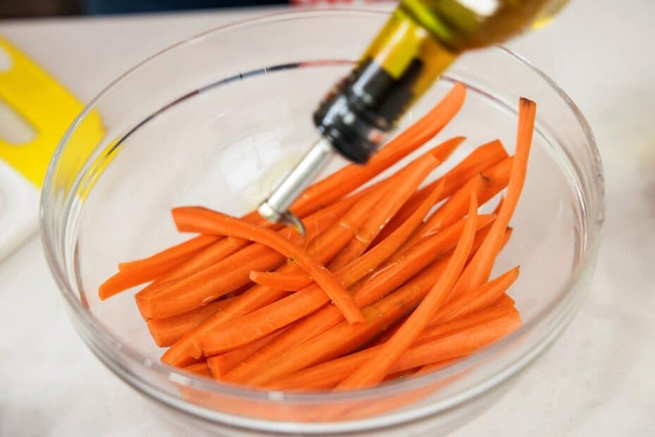 Za'atar Roasted Carrots and Green Beans - The Lemon Bowl®