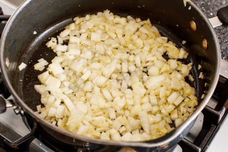 Lebanese Hashweh - Ground Beef with Pine Nuts - The Lemon Bowl®