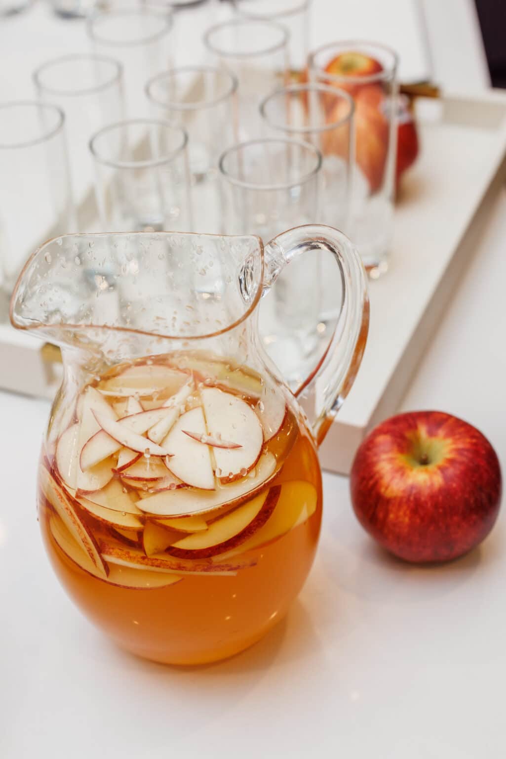 Apple Gin Fizz Cocktail - The Lemon Bowl