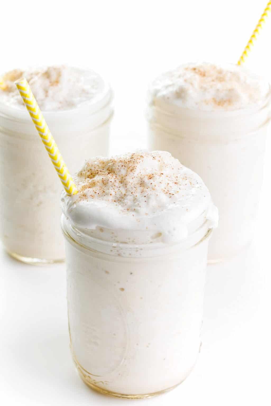 Banana Licuado {Mexican Smoothie} - The Lemon Bowl®
