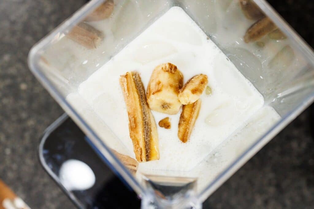 Banana Licuado {Mexican Smoothie} - The Lemon Bowl®
