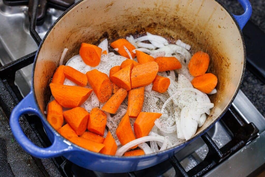 Quick and Easy Beef Bourguignon - The Lemon Bowl®